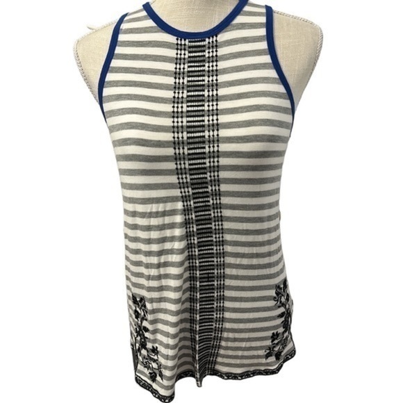 THML | Tops | Thml Tank With Embroidery On The Front Back And Zippered ...